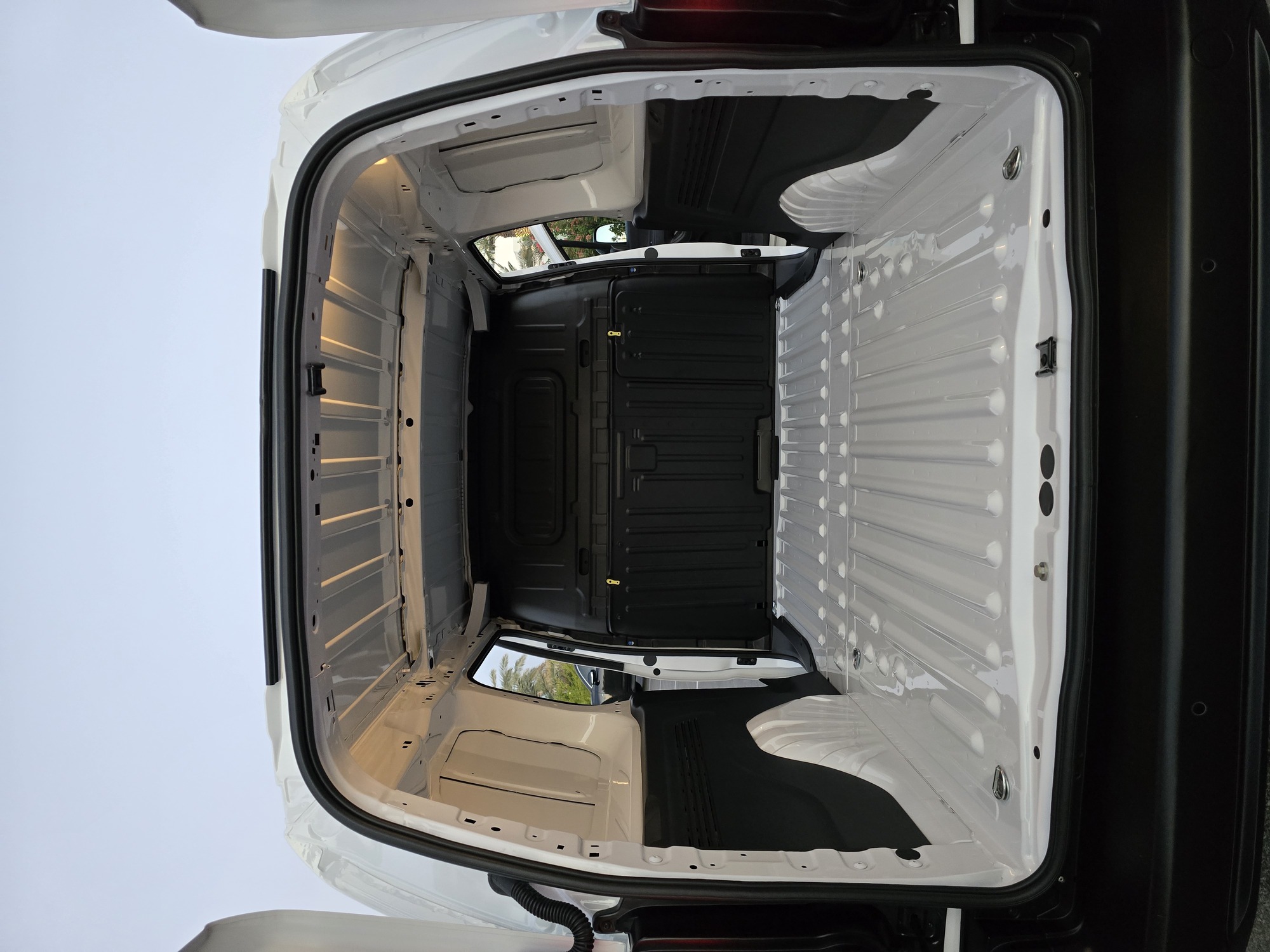 PEUGEOT/PARTNER/Basic/2025 - Global Transport Group